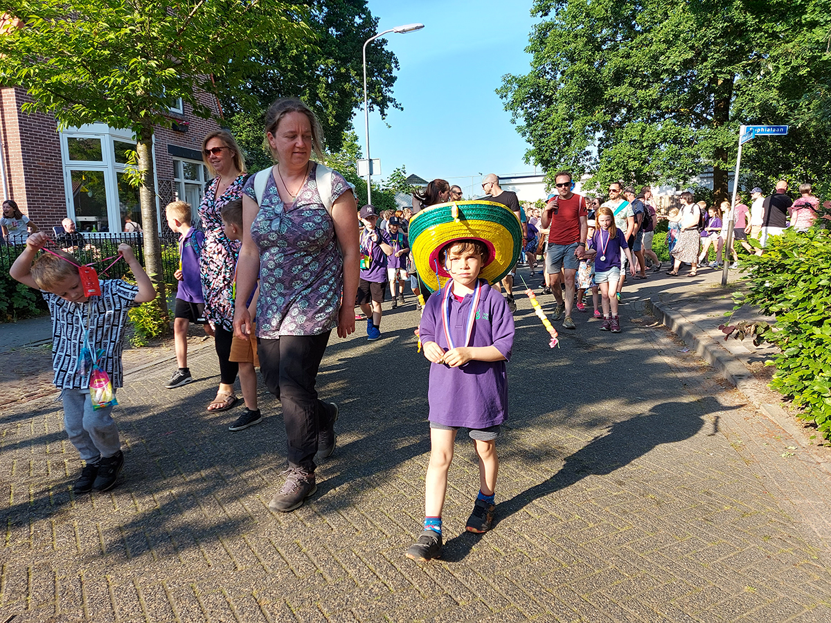 Avondvierdaagse Harderwijk 2024 - Harderwijksezaken.nl